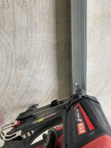 内装職人が教えるLGS間仕切り壁施工方法や工具を紹介 | 内装工事の世界